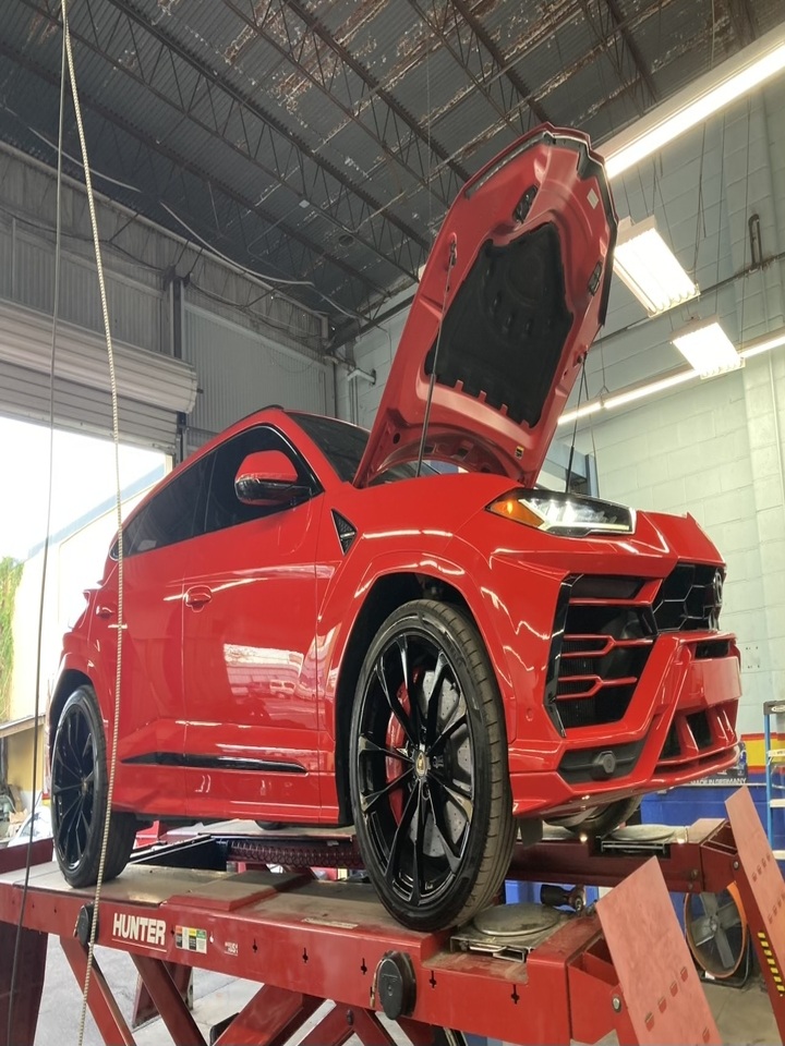 Houston Lamborghini Urus Water Pump Repair 713-781-7825