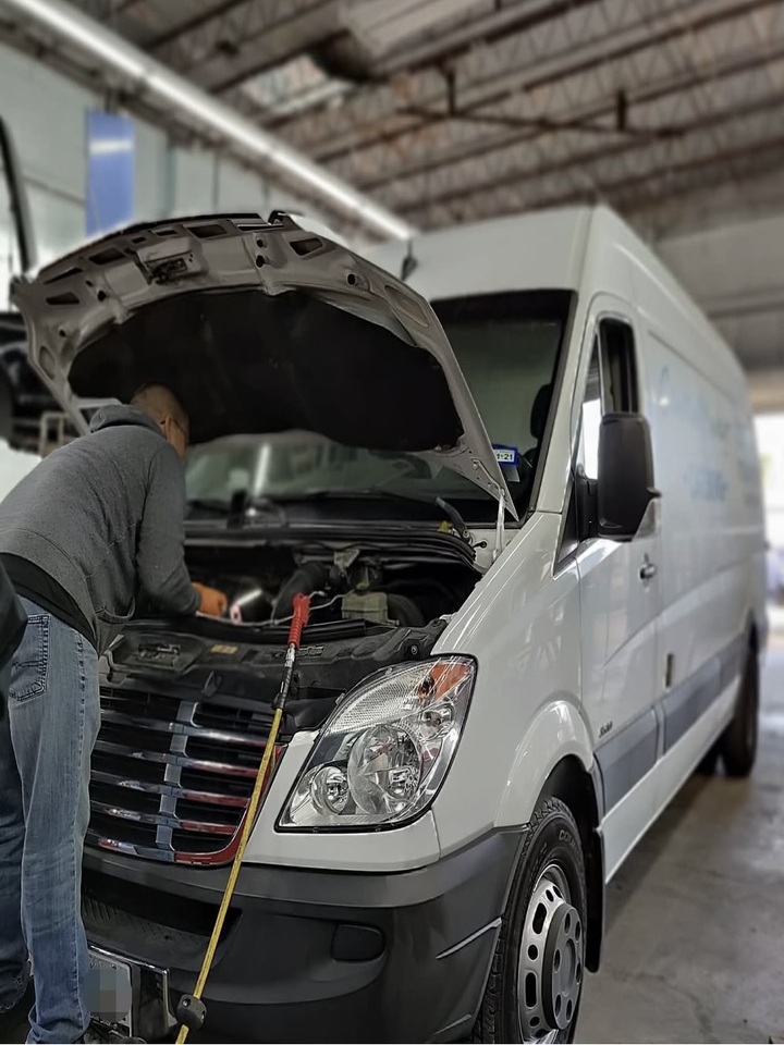 Houston Sprinter DEF AdBlue Repair Sugar Land-713-781-7825